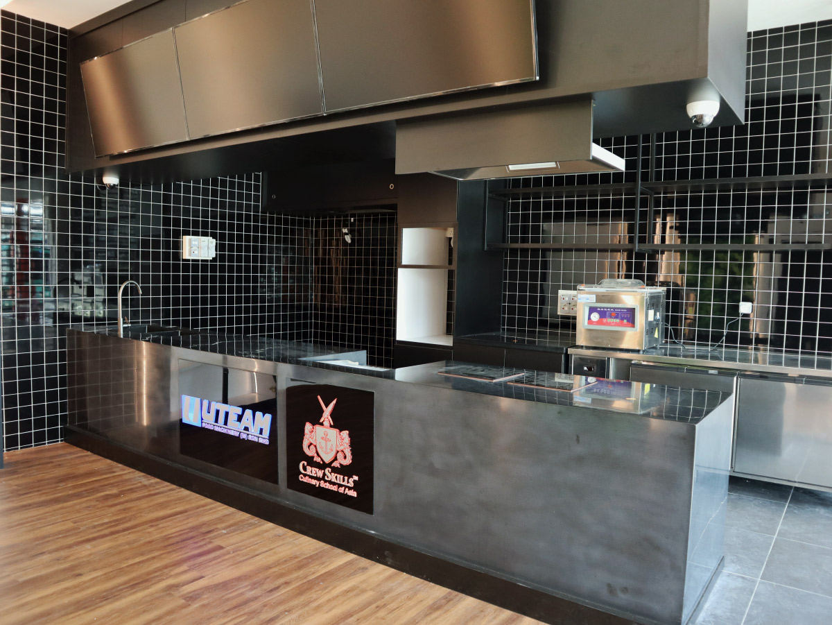 Kitchen Equipment - Crew Skills International Culinary School of Asia ...